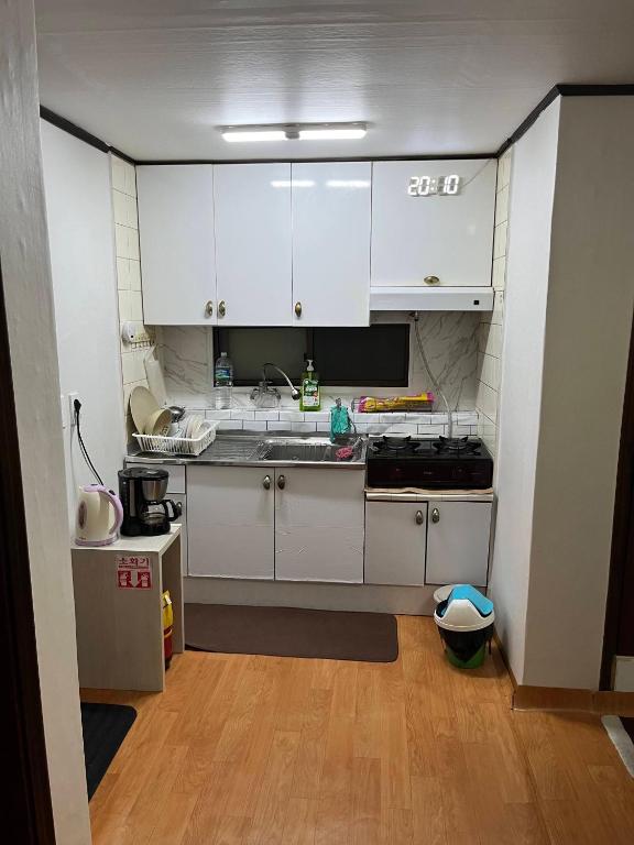 Dongming House - Hotels Korean